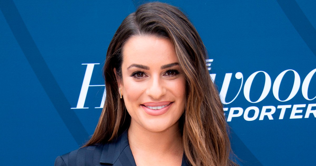 Lea Michele's hair is cut into a cute lob for summer