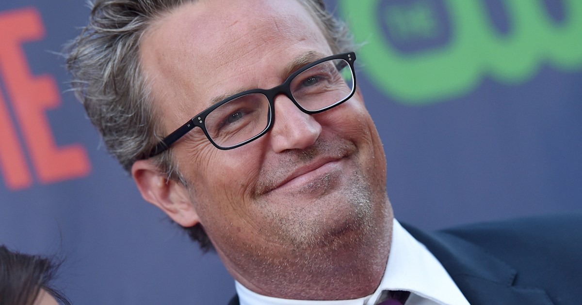 Matthew Perry responds after tabloid shames his 'dirty' fingernails