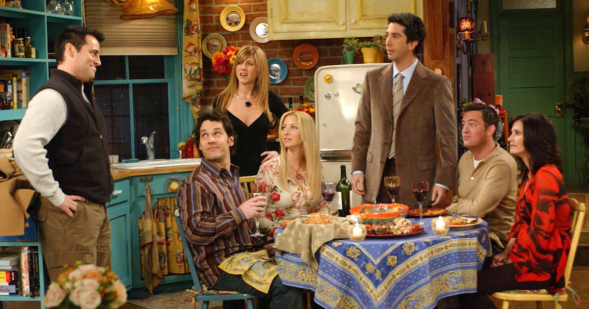 See the apartment from ‘Friends’ decorated for 2019