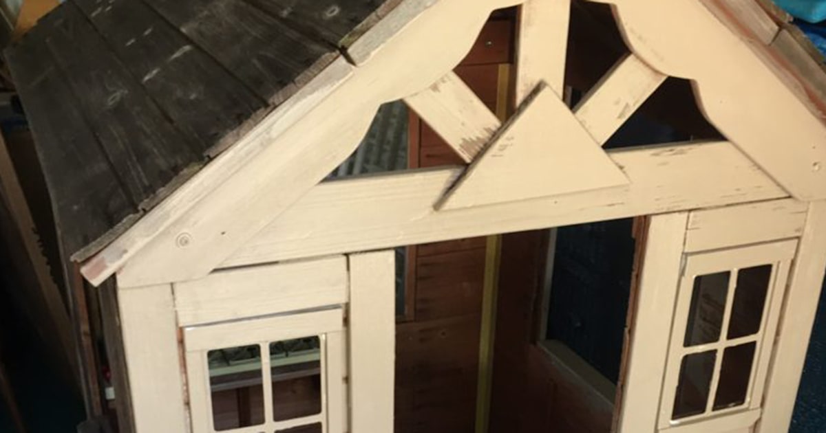 See this old, dilapidated playhouse get new life — for just $63!