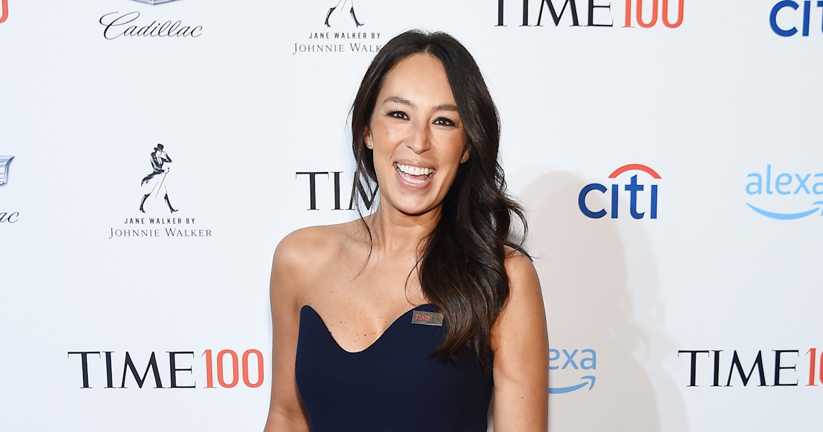 Joanna Gaines stuns in floor-length black dress for Magnolia Journal cover
