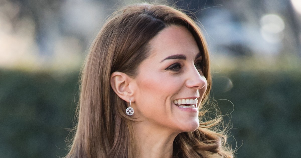 Kate Middleton wears plaid blazer to Shout volunteer event