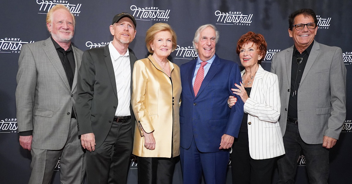 'Happy Days' stars reunite and reminisce about their classic series