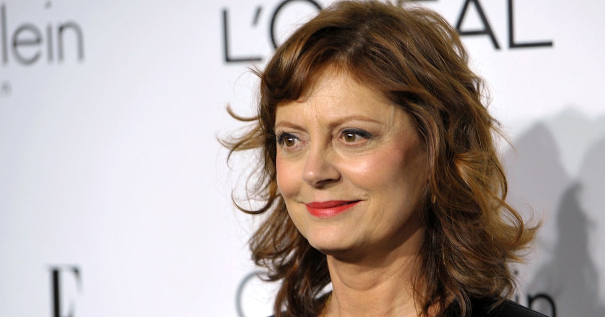 Susan Sarandon shares photo of black eye after falling