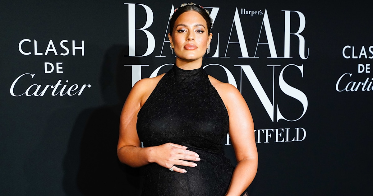 Ashley Graham Posts Nude Maternity Photo 9 Months Pregnant