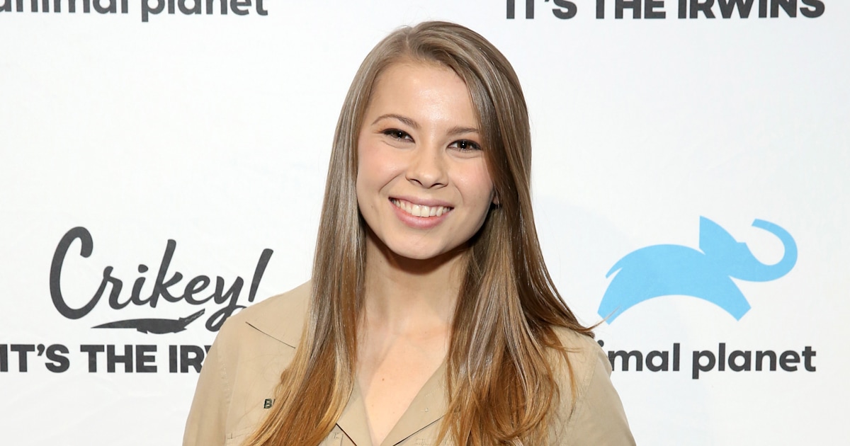 Bindi Irwin wishes dad 'was here right now' amid Australia wildfires