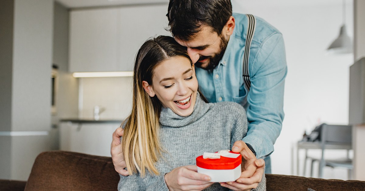 4 unique gift ideas for your spouse that are anything but cheesy