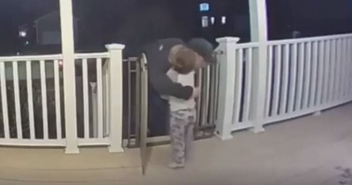 Camera captures 2-year-old hugging pizza deliveryman who recently lost ...