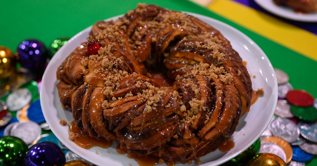 Citrus Babka King Cake Pomegranate Caramel Recipe
