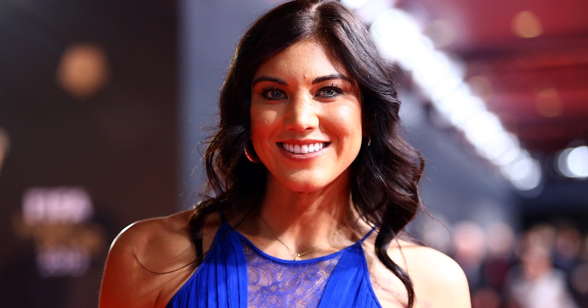 Hope Solo and husband Jerramy Stevens announce birth of twins