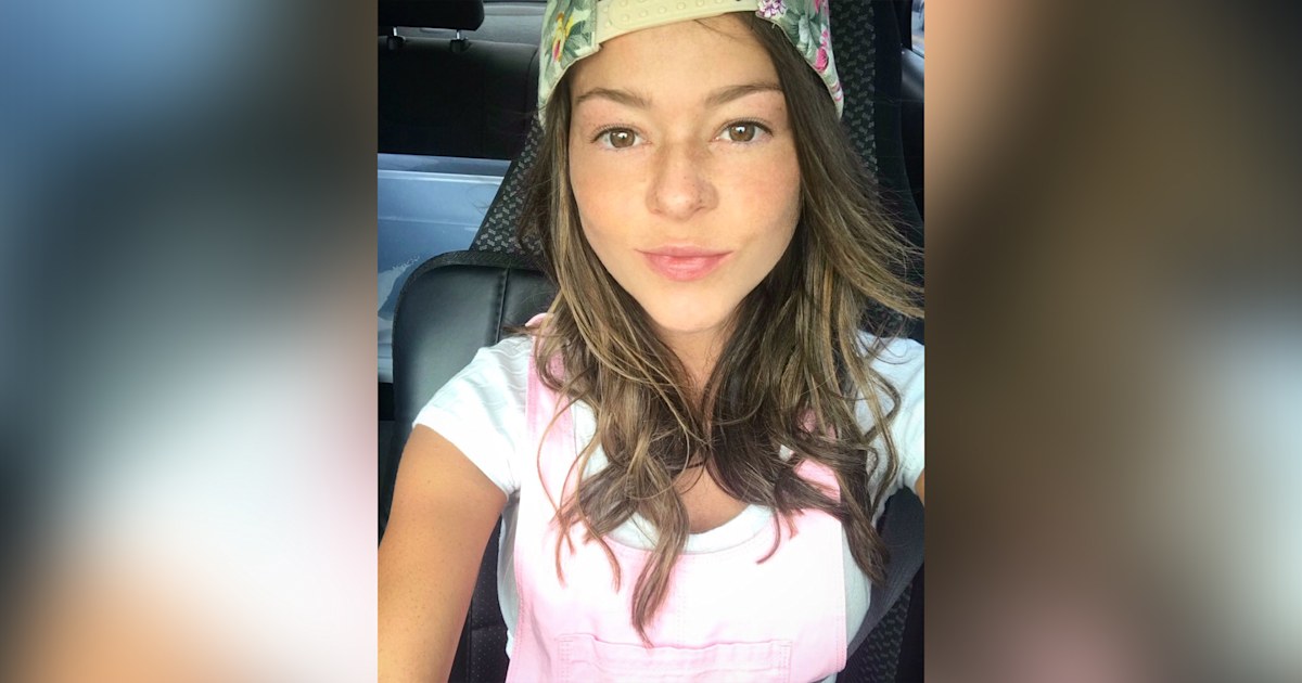 Singer Cady Groves dies at age 30