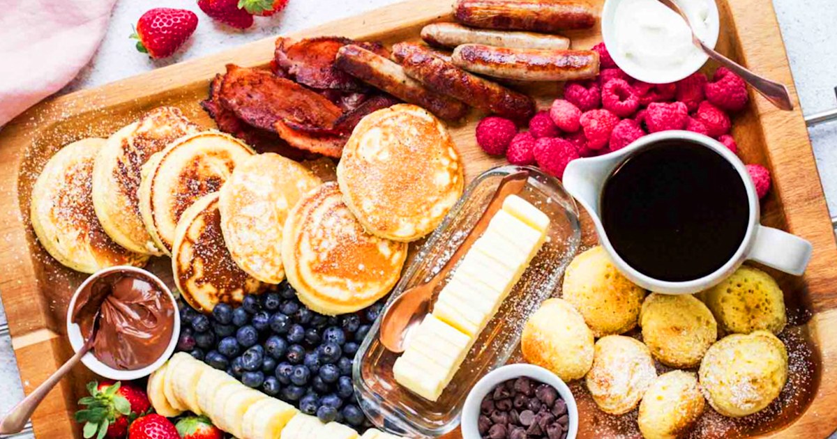 What is a pancake board? How to make this trendy breakfast for Mother's Day