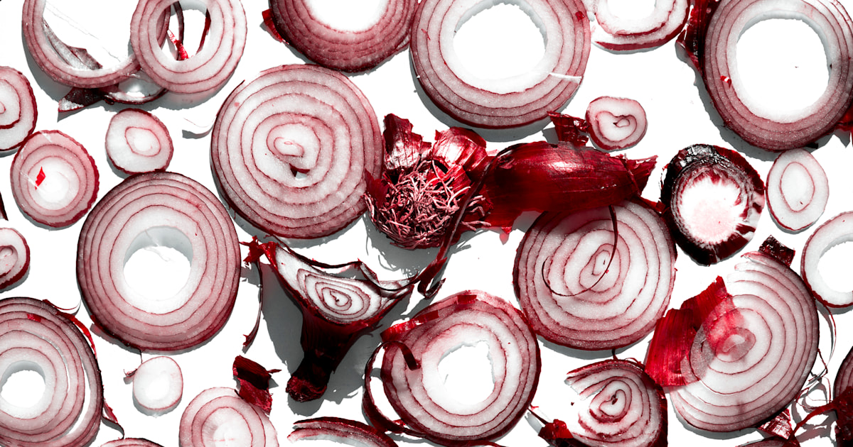 How to chop and peel an onion: Video with fast and easy steps