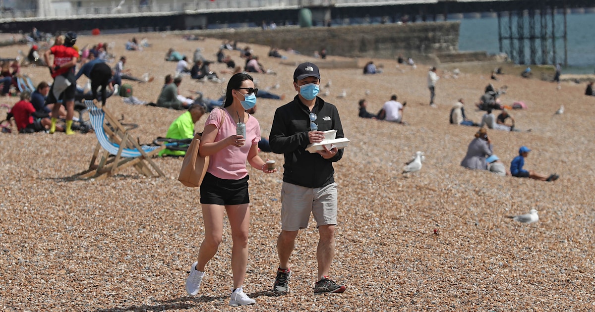 Is it safe to go to the beach during coronavirus? How to stay safe ...