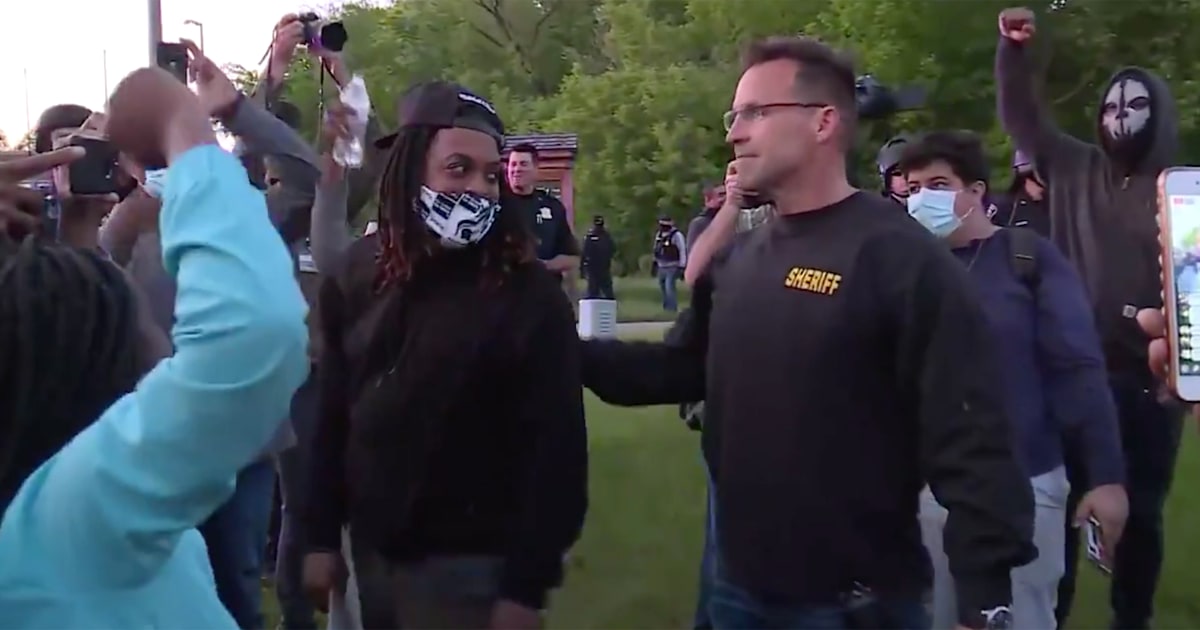 Michigan Sheriff Christopher Swanson explains removing gear to join ...