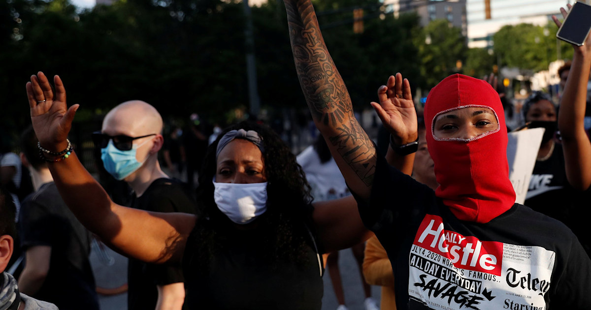 Coronavirus and protests: Experts warn gatherings could lead to further ...