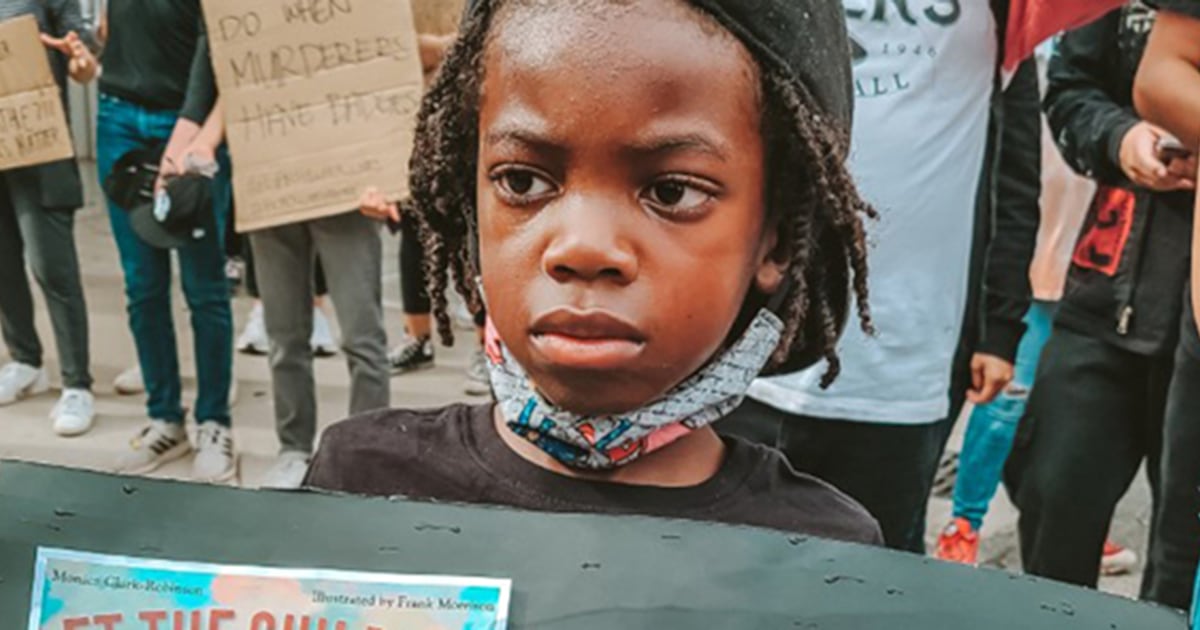 Parent's tips for attending peaceful protests with kids