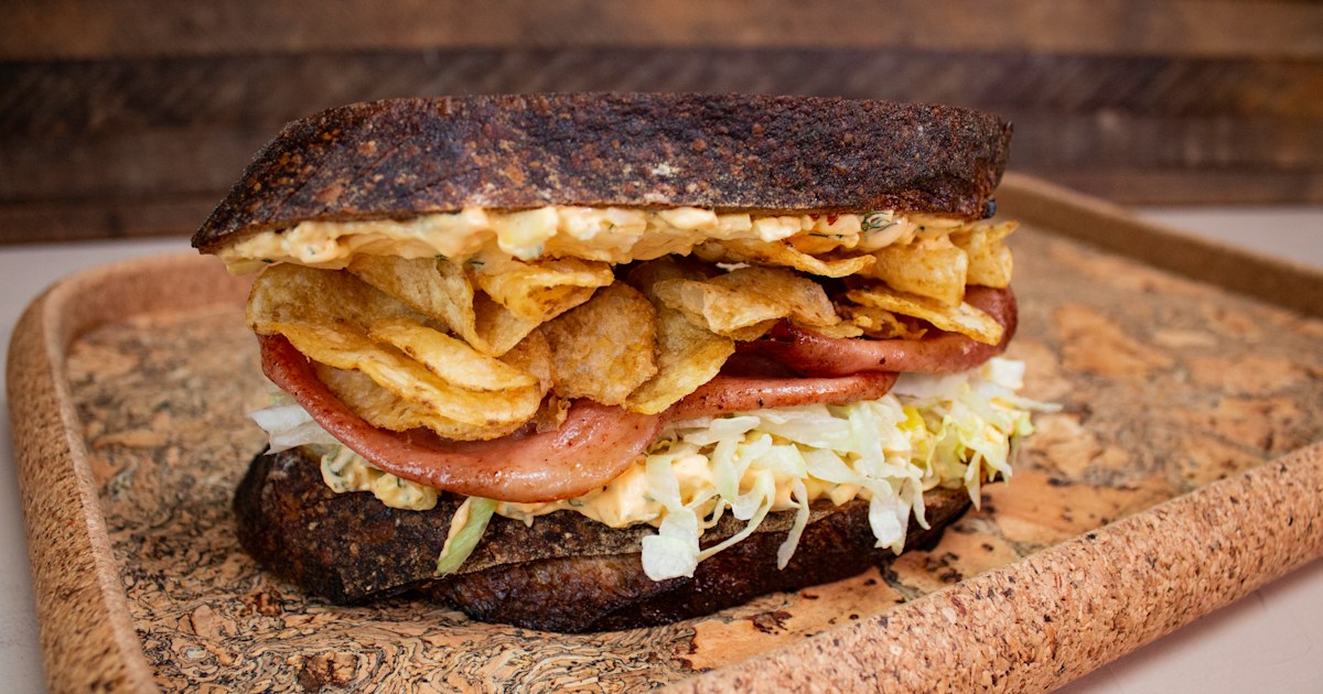 how to cook a fried bologna sandwich