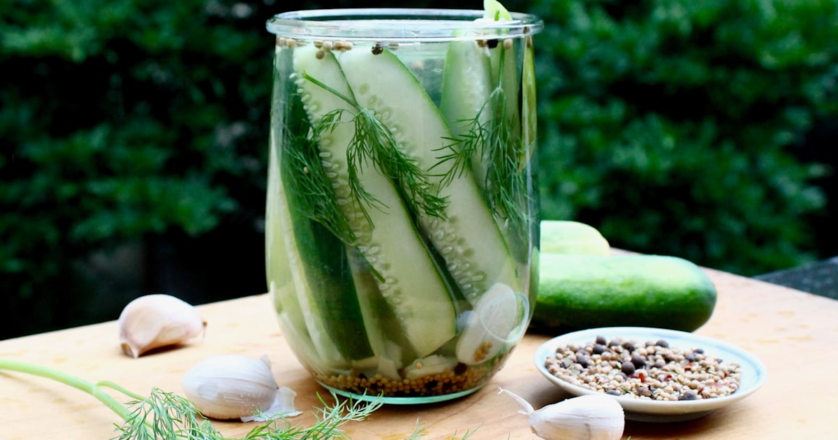 Crunchy Dill Pickle Spears Recipe