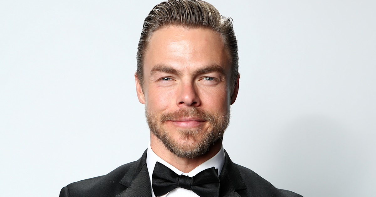 Derek Hough returns to 'Dancing With the Stars' as a judge