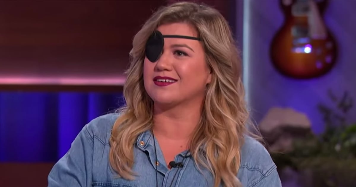 Kelly Clarkson explains why she’s wearing an eye patch