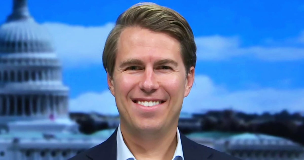 Former DHS official Miles Taylor reveals he is writer of scathing Trump ...