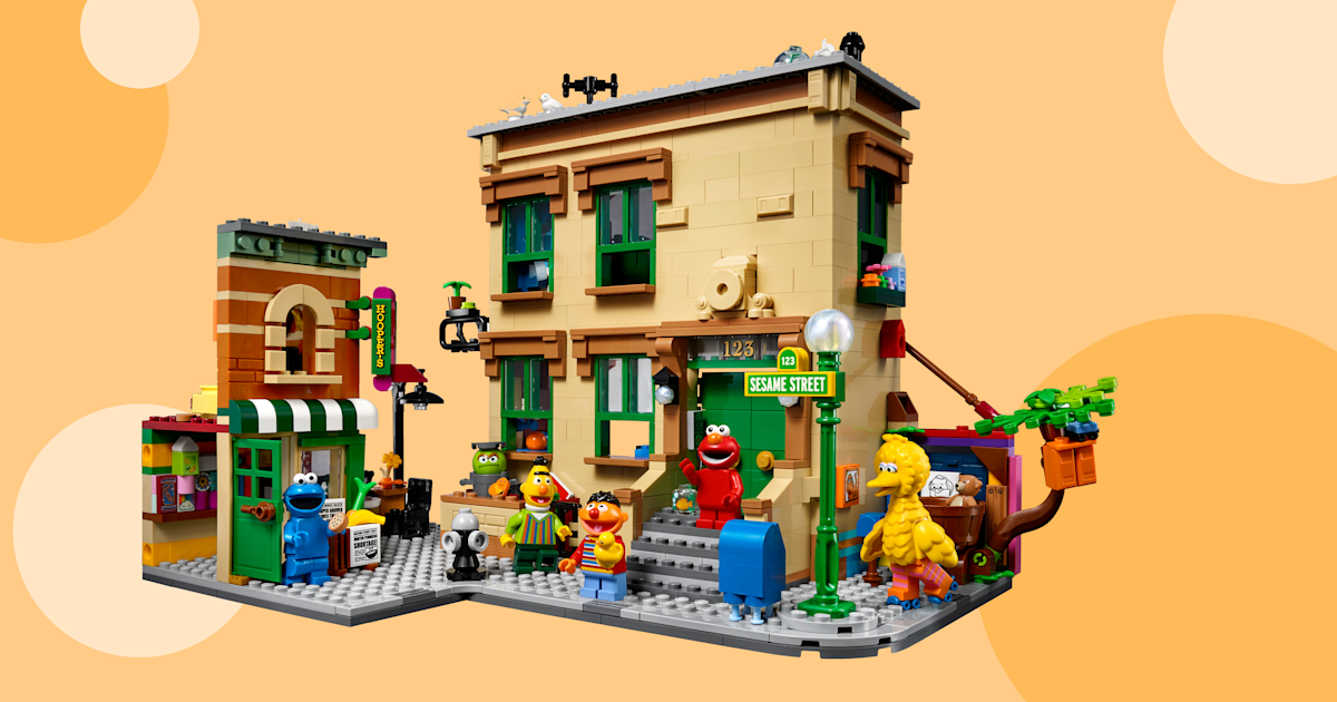 First-ever Sesame Street LEGO set comes out on November 1