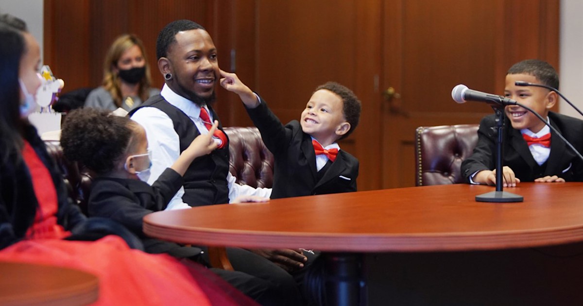 Former foster child Robert Carter adopts 5 siblings