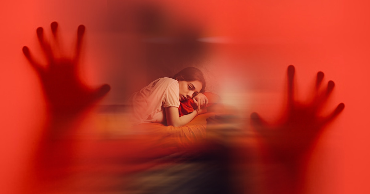 Night terrors: how they differ from nightmares & how to stop them