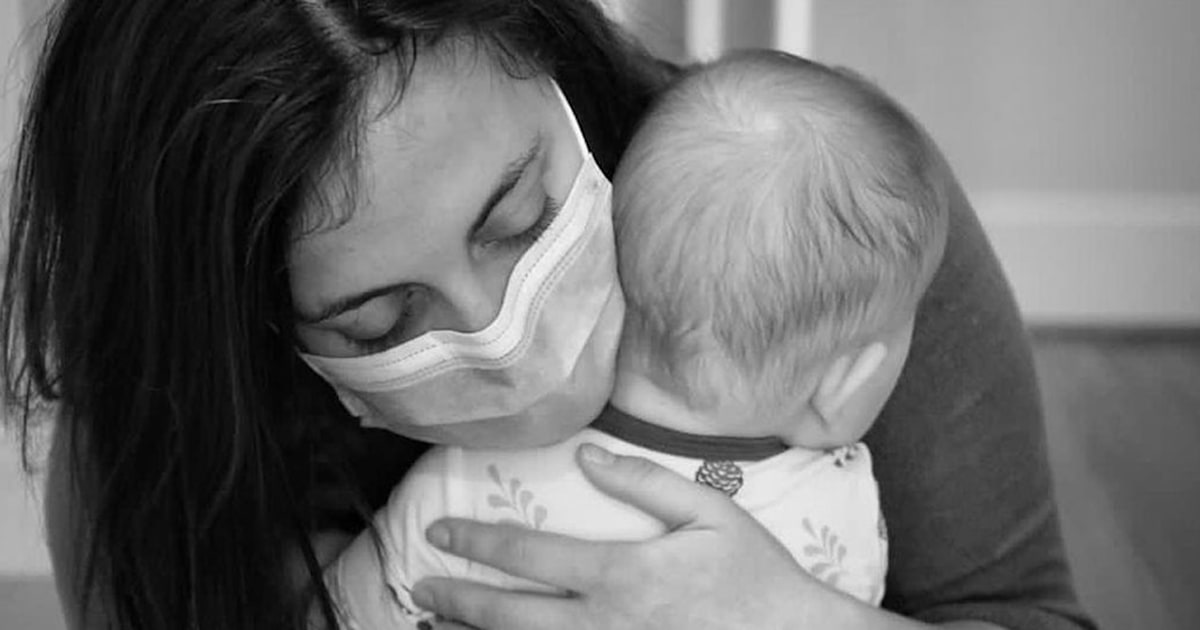Hallie Jackson wears mask to hug baby in COVID-19 quarantine