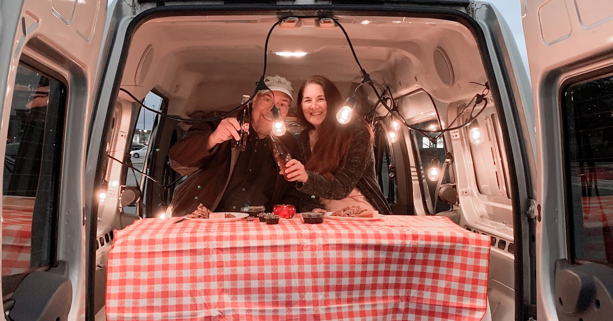 Couple turns van into mobile dining room to visit restaurants