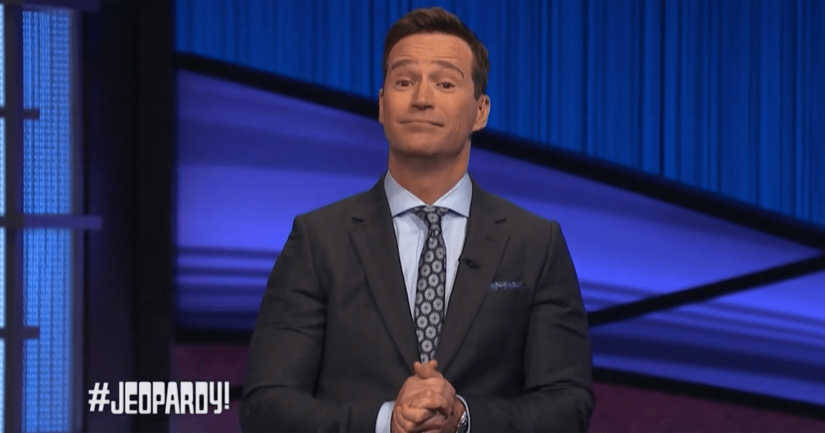 'Jeopardy!' producer and guest host Mike Richards makes on-air tribute ...