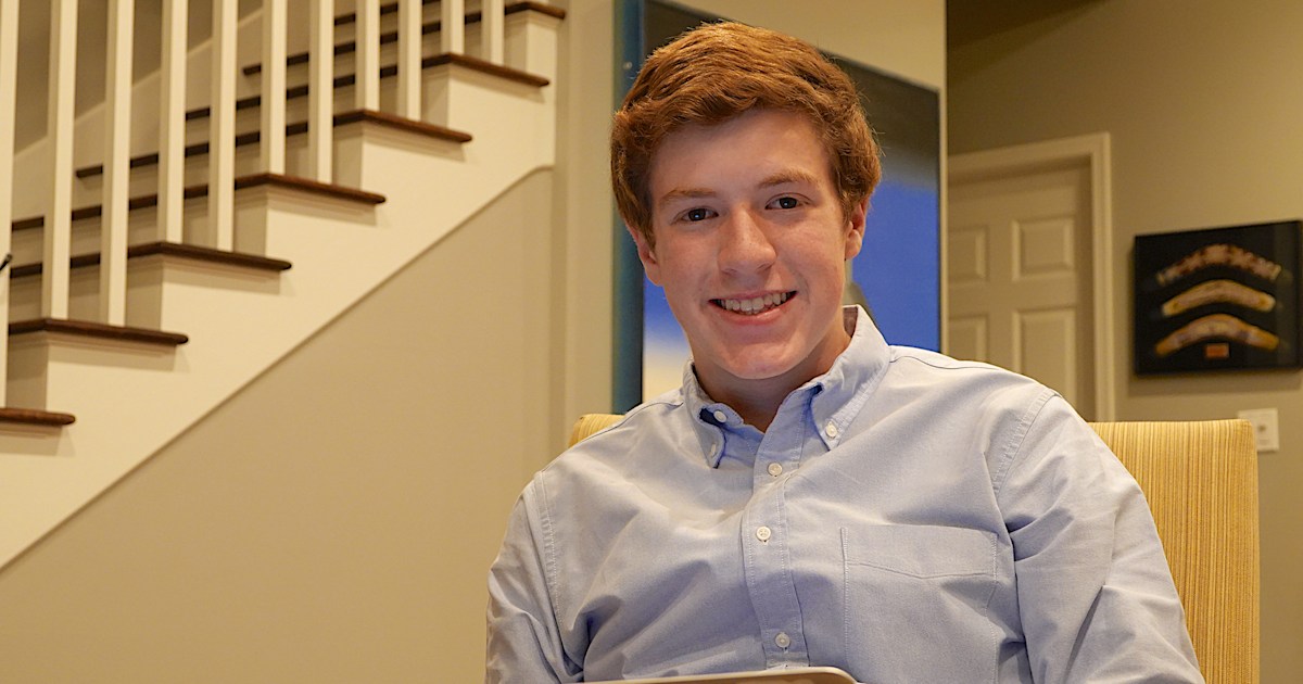 Tech-savvy 14-year-old freshman from Chicago helps hundreds of seniors ...