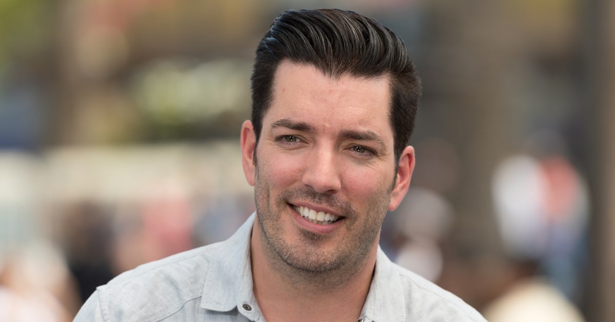 Jonathan Scott shares selfie with his 'perfect person' Zooey Deschanel