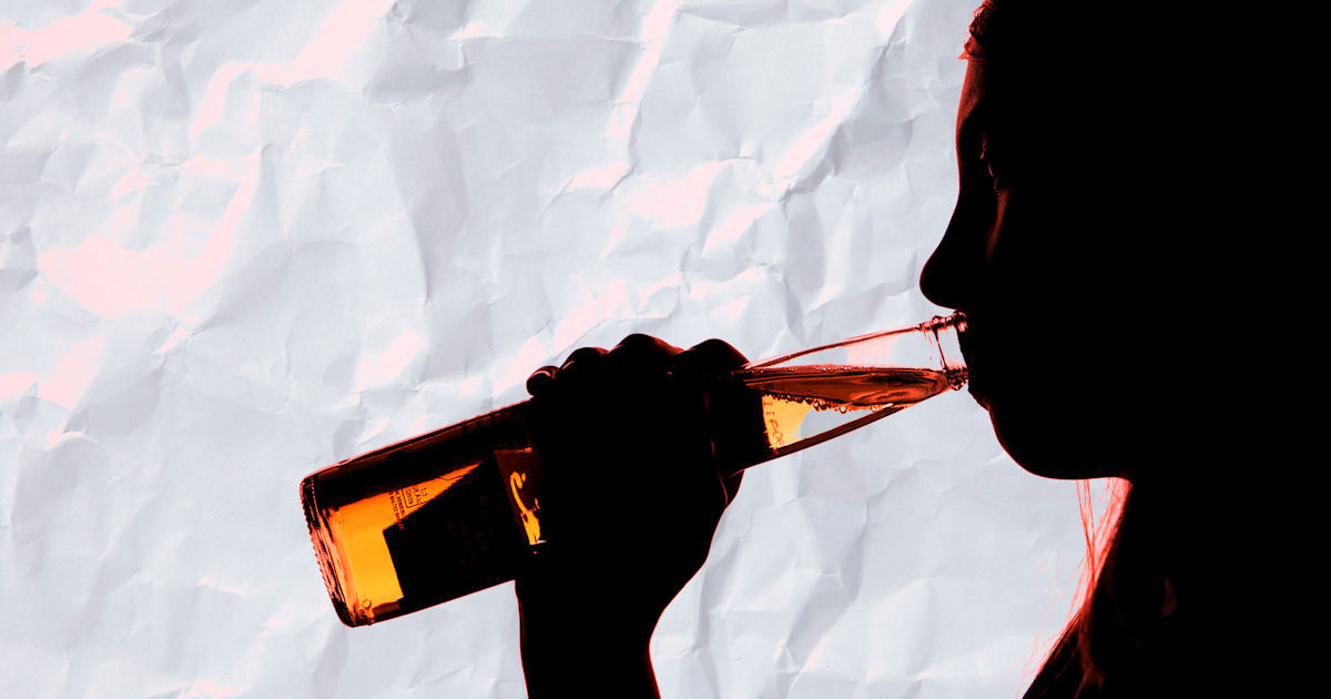 Kids allowed to sip alcohol start to see booze more favorably