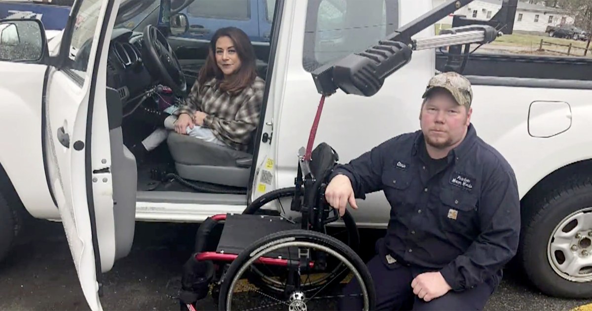 Mechanic works tirelessly to fix woman's wheelchair lift