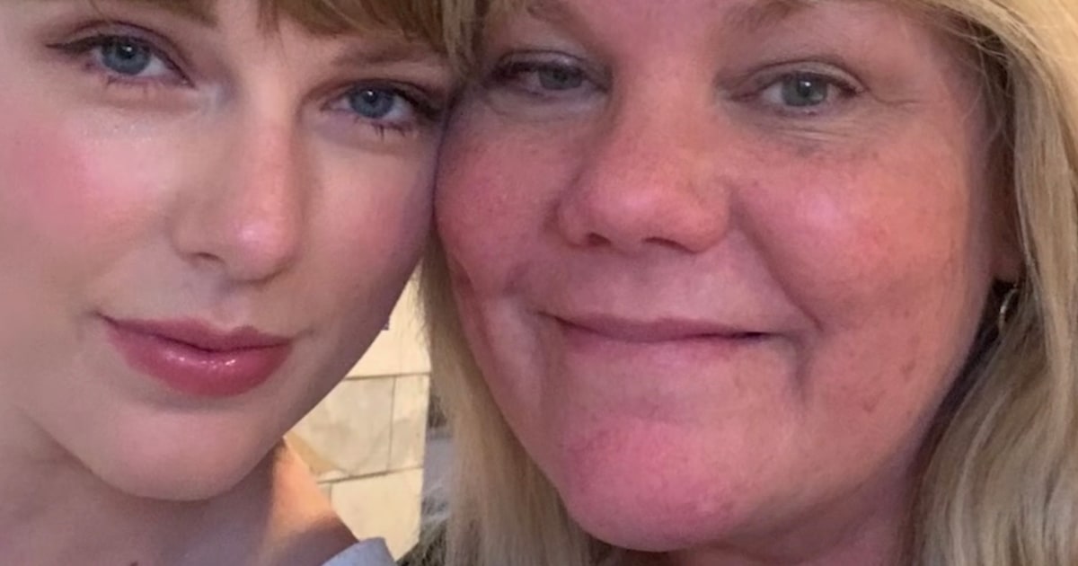 Taylor Swift shares rare family photos of mom Andrea
