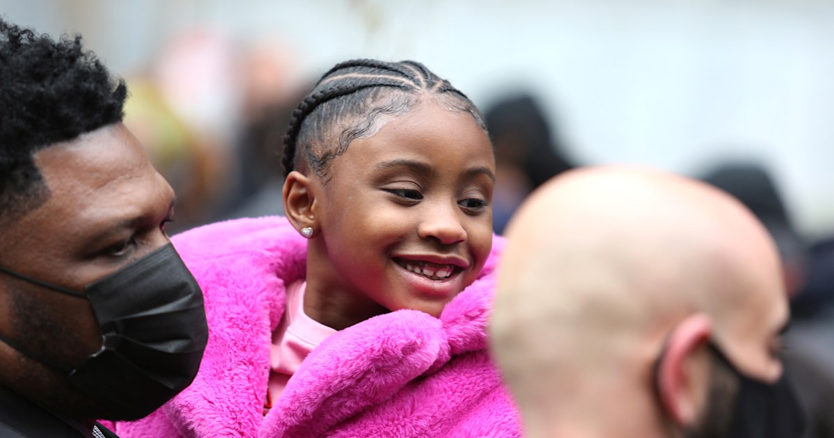 Biden tells George Floyd's young daughter Gianna that her 'daddy ...