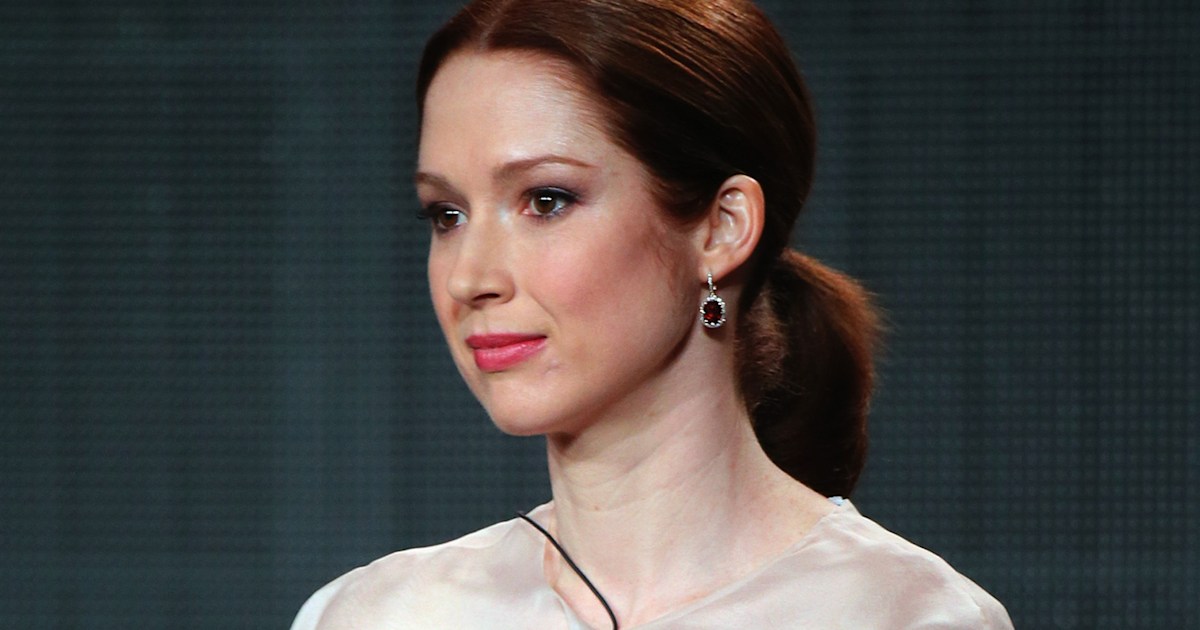 Ellie Kemper apologizes for participation in Veiled Prophet debutante ball