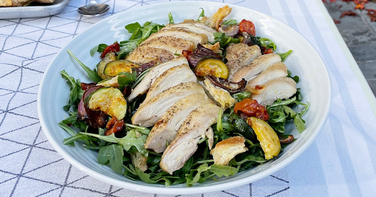 Siri Daly's Sheet-Pan Roasted Chicken Panzanella Recipe