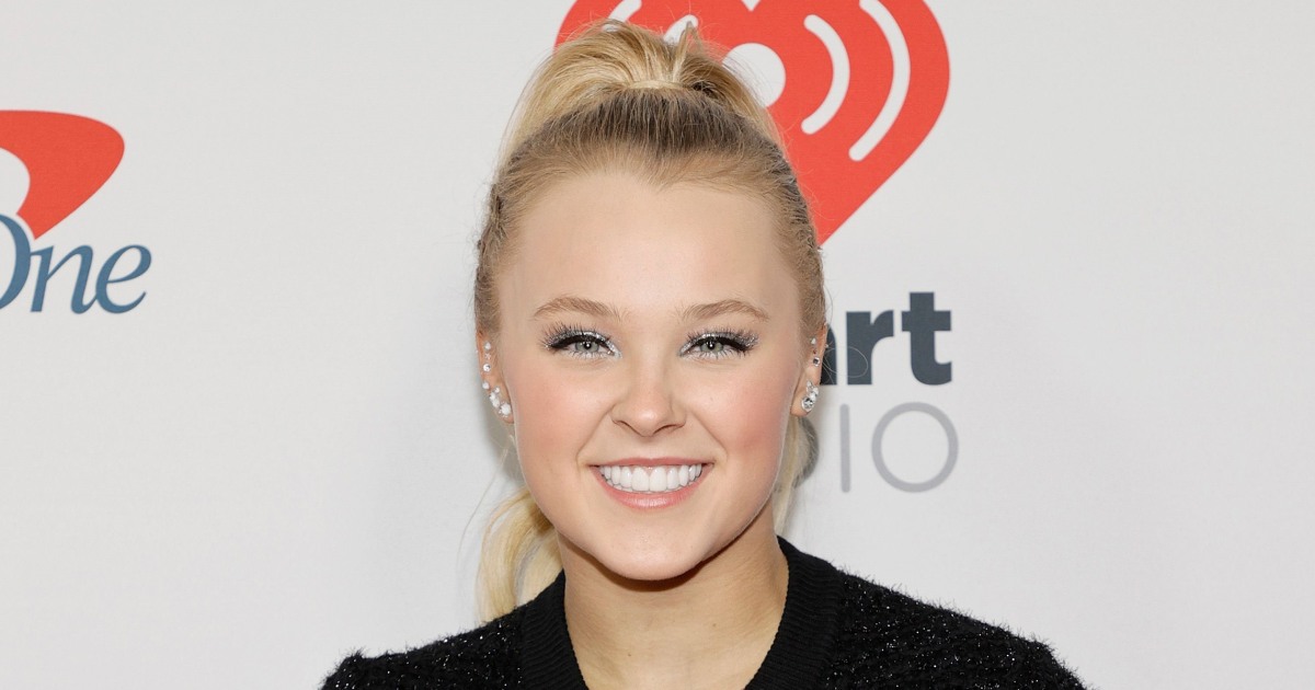 Fans are loving JoJo Siwa's latest red carpet look