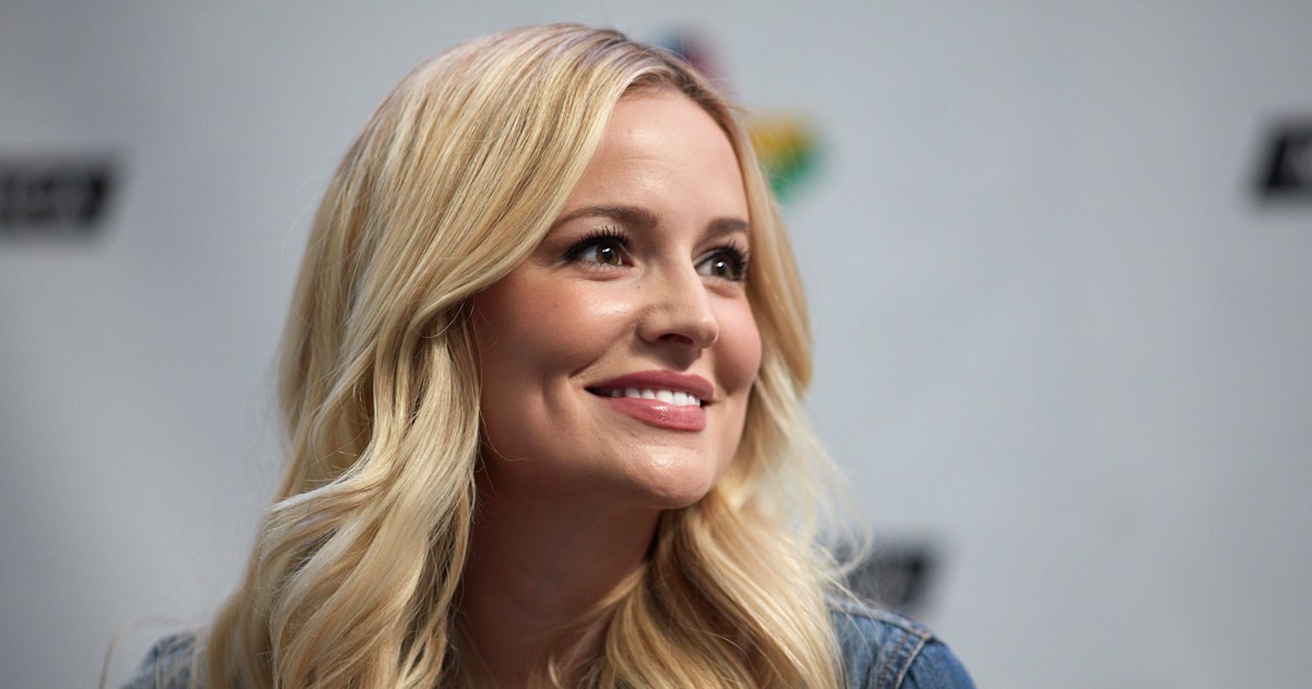 Emily Maynard reveals she got Bell’s palsy during pregnancy