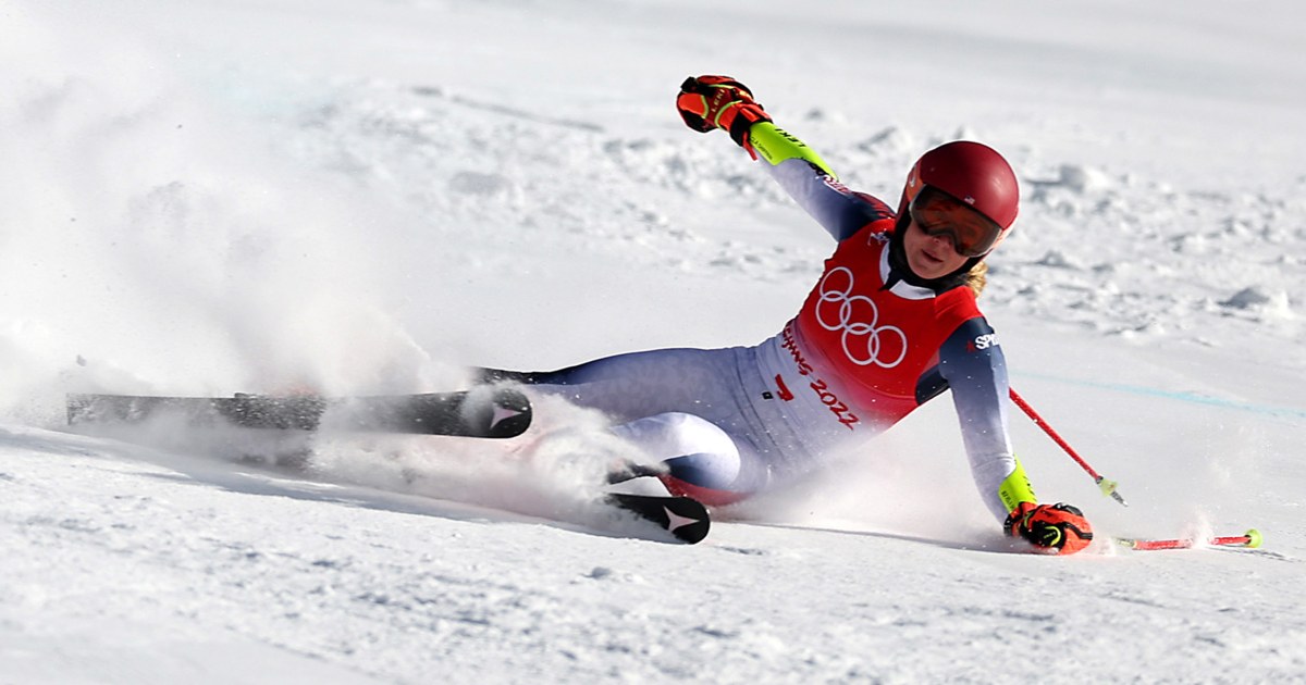 Mikaela Shiffrin Crashes Out of Women’s Giant Slalom at Beijing Olympics