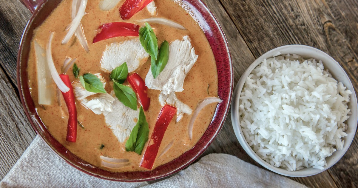 Panang Chicken Curry (Gaeng Panang Gai) Recipe