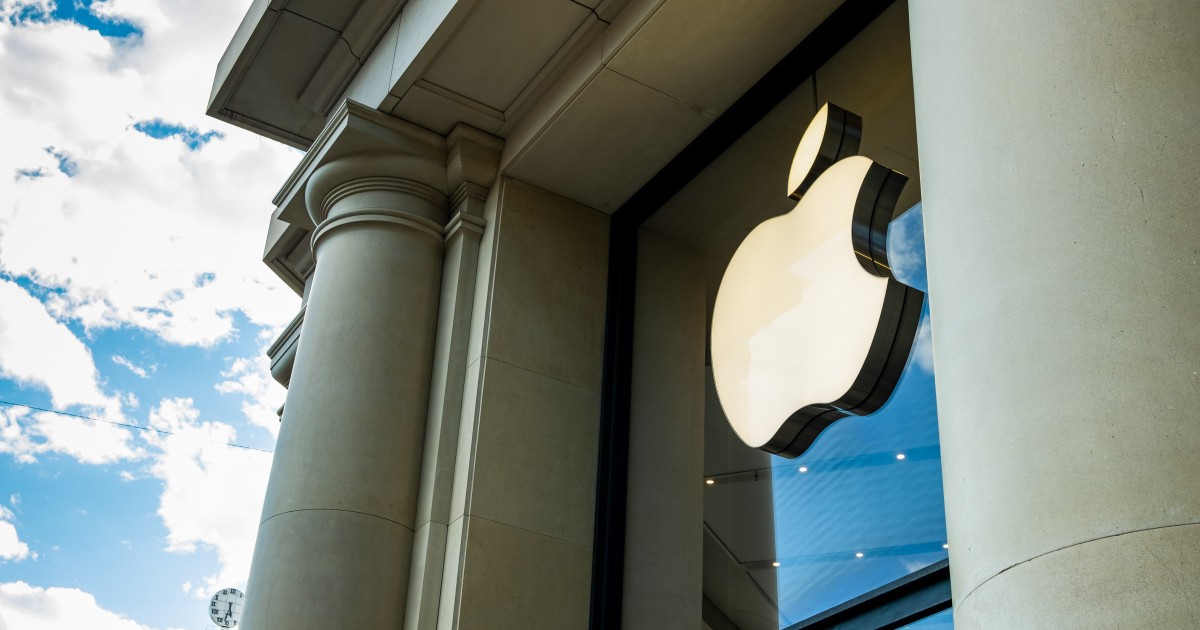 Apple fined $19 million by Brazilian court for not selling iPhone with ...