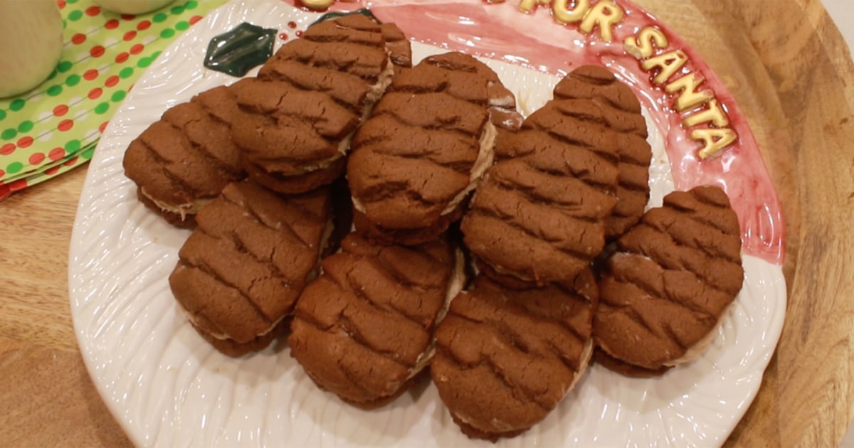 Pine Cone Gingerbread Cookie Sandwiches Recipe
