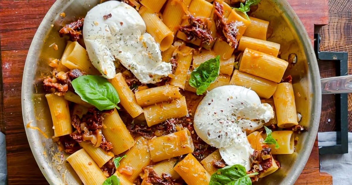Rigatoni with Sundried Tomatoes and Burrata Recipe