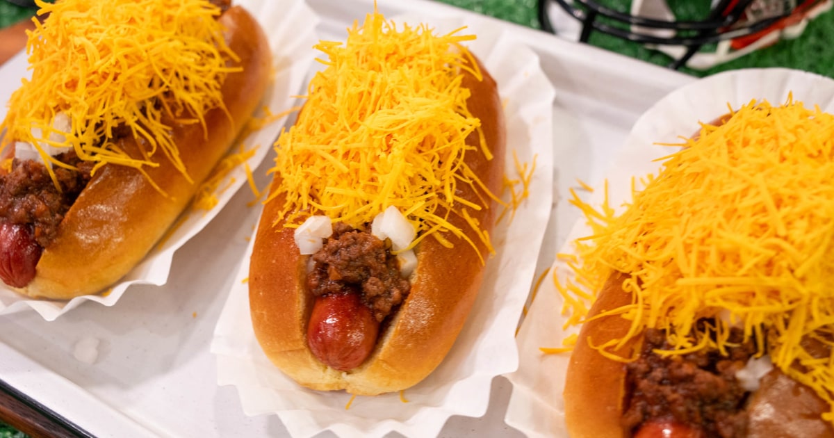 Cincinnati Chili Dog Recipe