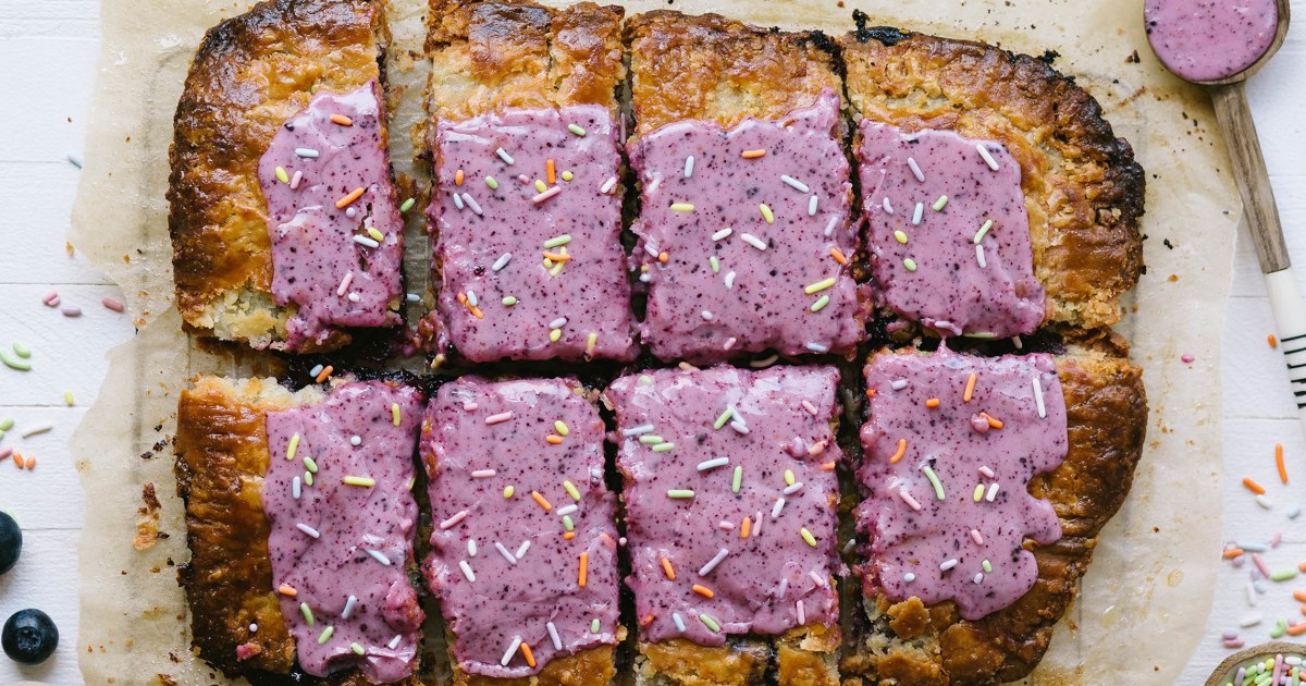 Giant Blueberry Pop-Tart Recipe