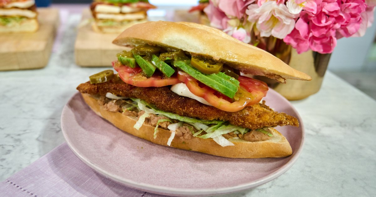 Tortas de Milanesa de Pollo (Mexican-Style Chicken Cutlet Sandwiches)